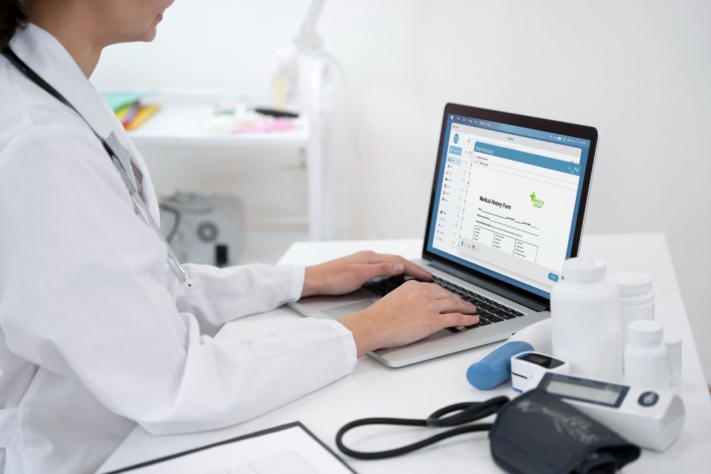 Aplikasi Klinik yang Lengkap dan Mudah untuk Data Rekam Medis Pasien